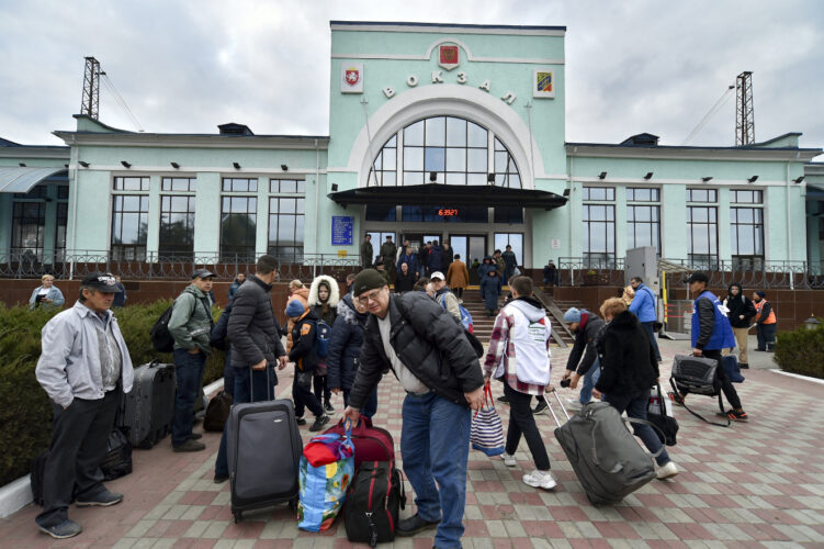Russian officials: Civilians should leave Ukraine region | News, Sports ...